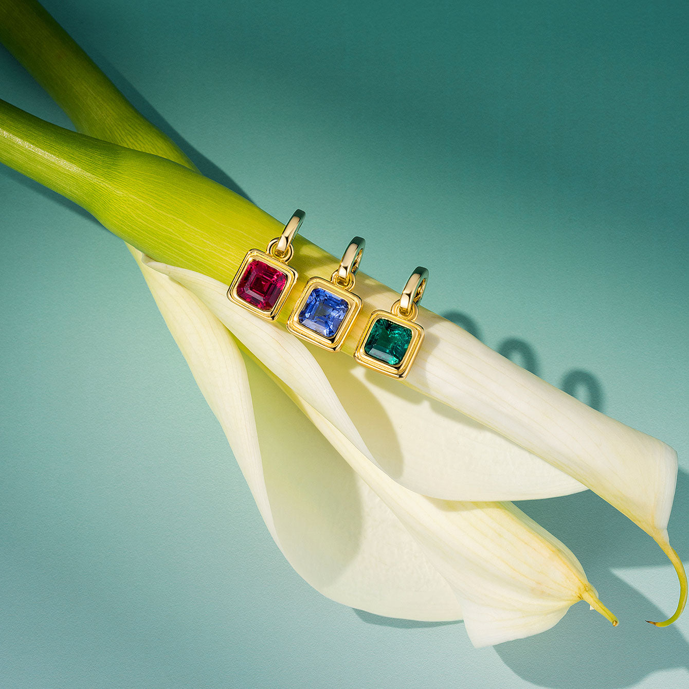 Emerald Signet Ring | Lab Grown Luxury